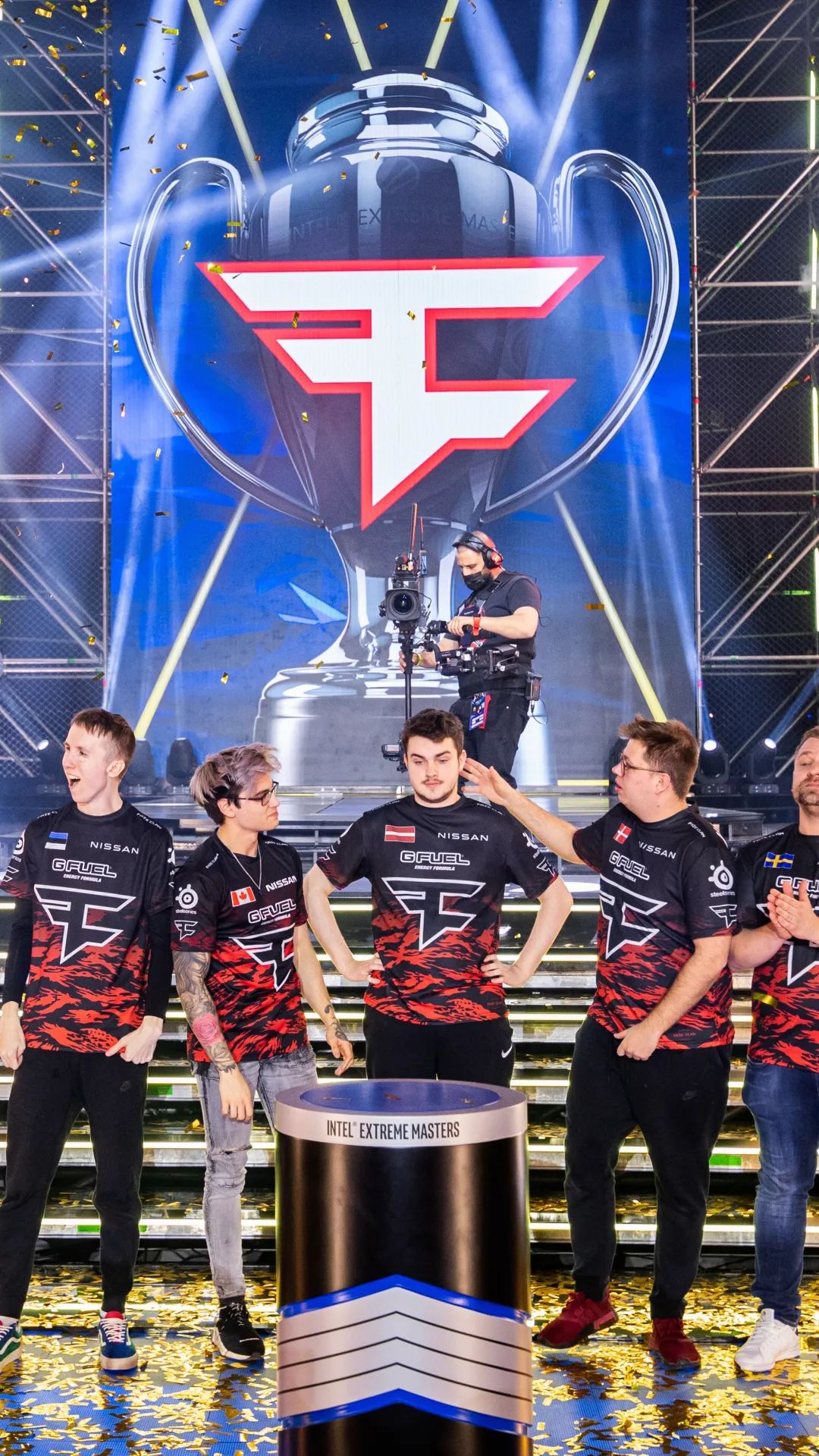 【CS:GO】CSGO壁纸第13期-FAZE 银河战舰轰鸣4K-3楼猫